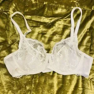 32 C Cup Natural